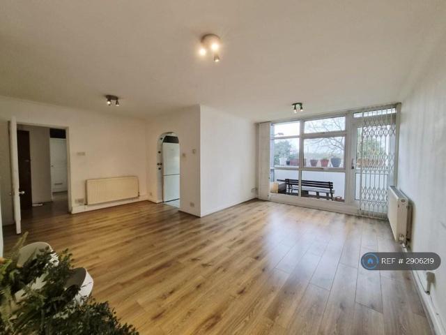 Parson St, London, NW4 2 bed flat to rent £2,100 pcm £485 pw