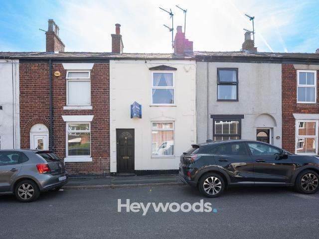 Parson Street, Congleton CW12, 2 bed terraced house to rent, £850 pcm | PrimeLocation