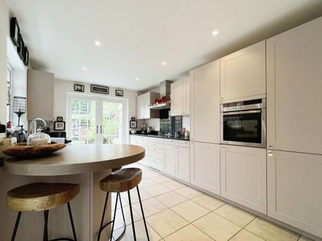 Parsonage Lane, Farnham Common SL2, 2 bedroom cottage to rent 69398748 | PrimeLocation