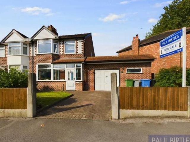 Parsonage Road, Flixton, 3 Bedroom Semi detached