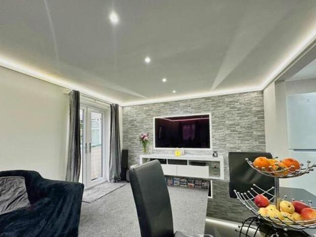 Parsonage Road, Rainham, 2 Bedroom Bungalow