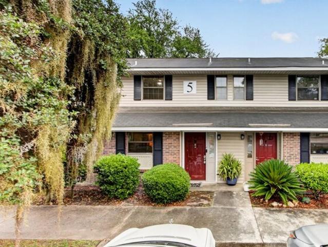 Parsonage Rd Apt E, Charleston, Home For Sale