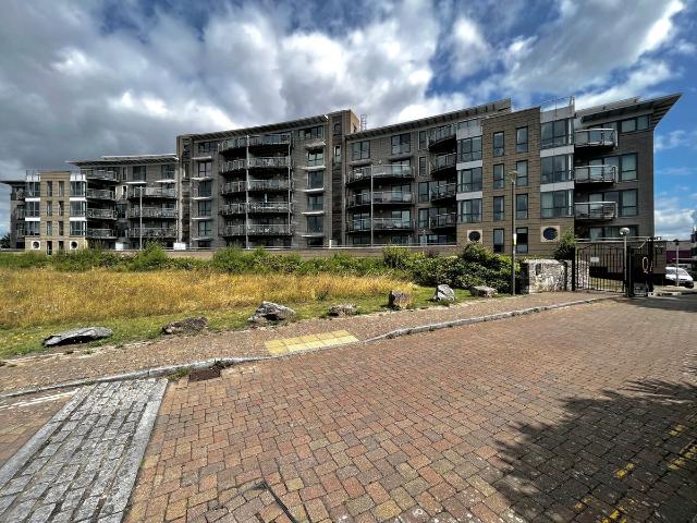 Parsonage Way, Plymouth PL4, 2 bed flat to rent, £1,250 pcm | PrimeLocation