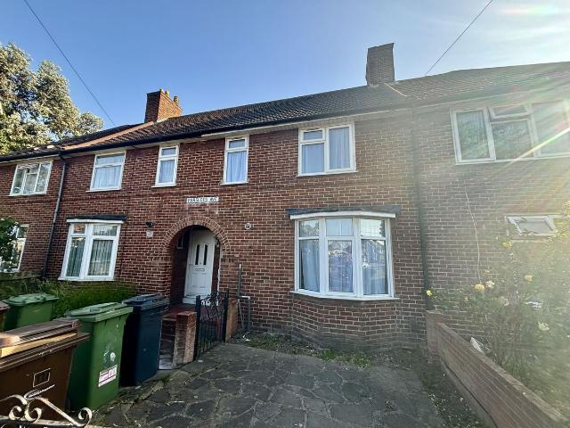 Parsloes Avenue, Dagenham RM9, 2 bed terraced house to rent, £1,775 pcm | PrimeLocation
