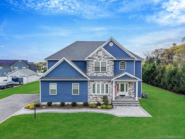 Parsnip Pond Rd, Lake Grove, Home For Sale