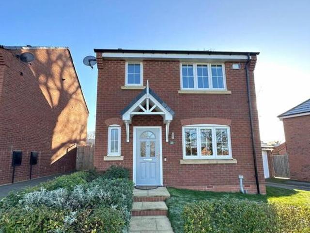 Pastures Drive, Tidbury Green, 3 Bedroom Detached