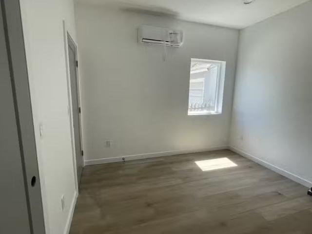 Pasadena, CA Quadplex $2,375.00 Available October 2024 91.