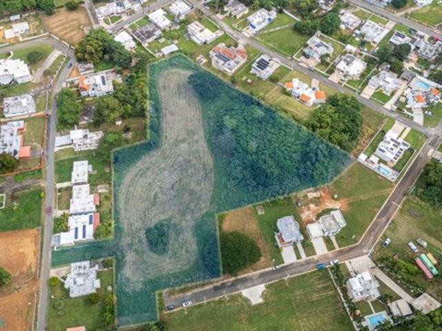 Paseo De Los Angeles, Arecibo, Plot For Sale