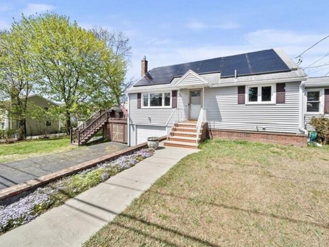 Passaconaway Dr, Dracut, Home For Sale