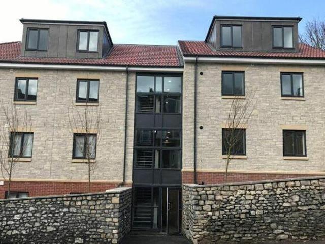 Passage Road, Westbury on trym, 2 Bedroom Flat