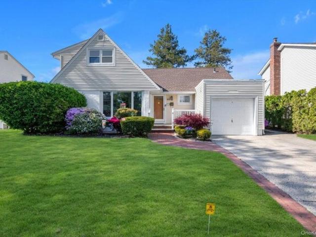Patton Blvd, New Hyde Park, Home For Sale