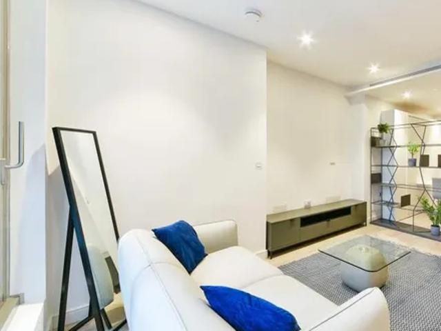 Patty & Bun, 15 Park Drive, London, E14 9GG, United Kingdom | Studio apartment for rent #139333577 | Rentberry