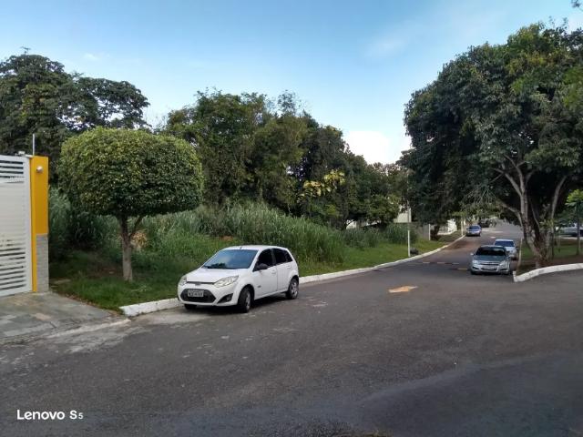 Patamares, lote em boa localizaação para predio residencial ou atividade comercial
