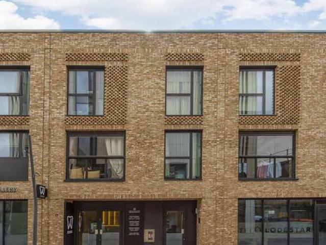 Patcham Terrace, London, 3 Bedroom Flat