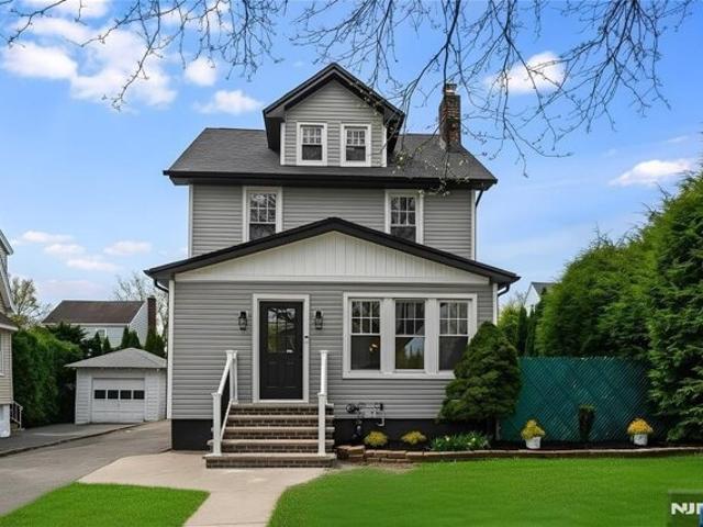 Paterson Ave, Hasbrouck Heights, Home For Sale