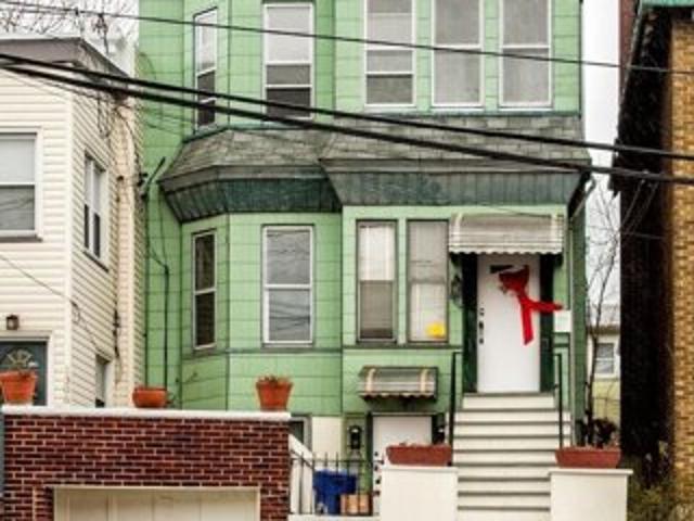 Paterson Plank Rd, North Bergen, Home For Sale