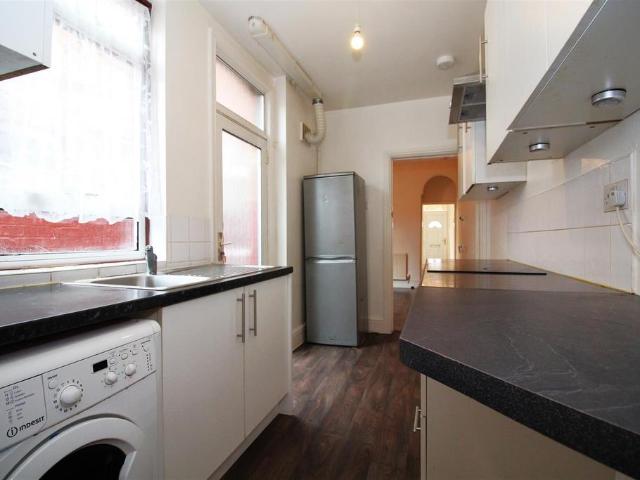Paton Street, Leicester 3 bed house to rent £1,095 pcm £253 pw