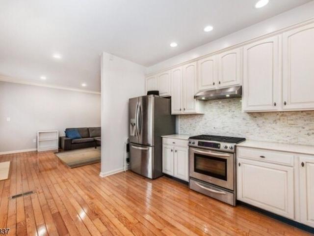 Patriot Hill Dr, Bernards Twp, Home For Sale