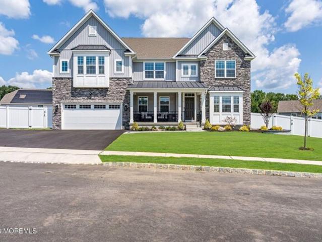 Patriot St, Farmingdale, Home For Sale