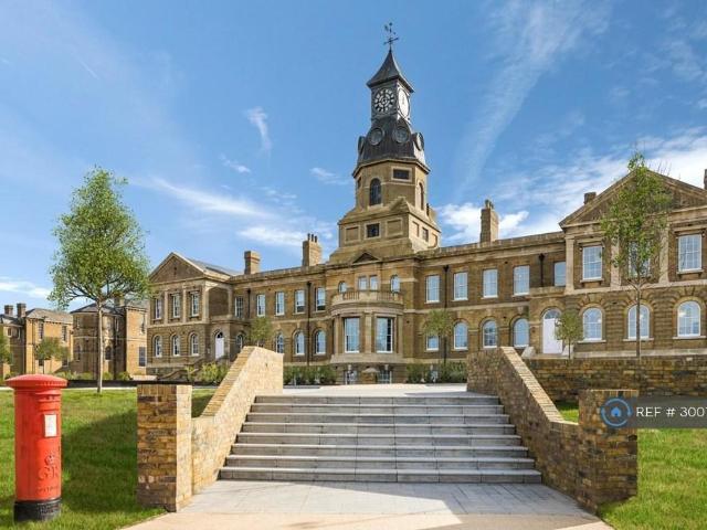 Patricia Close, Aldershot, GU11 2 bed flat to rent £2,000 pcm £462 pw
