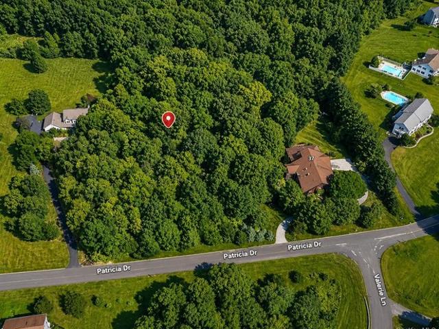 Patricia Dr, Pleasant Valley, NY 12569