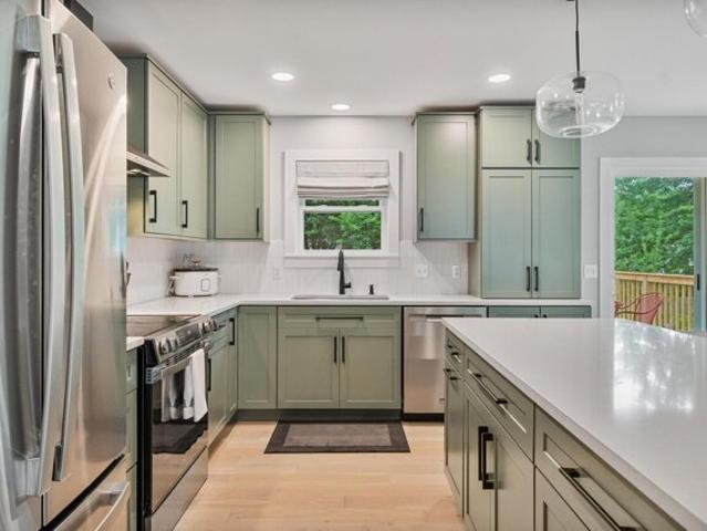 Patricia Pl, Essex, Home For Sale