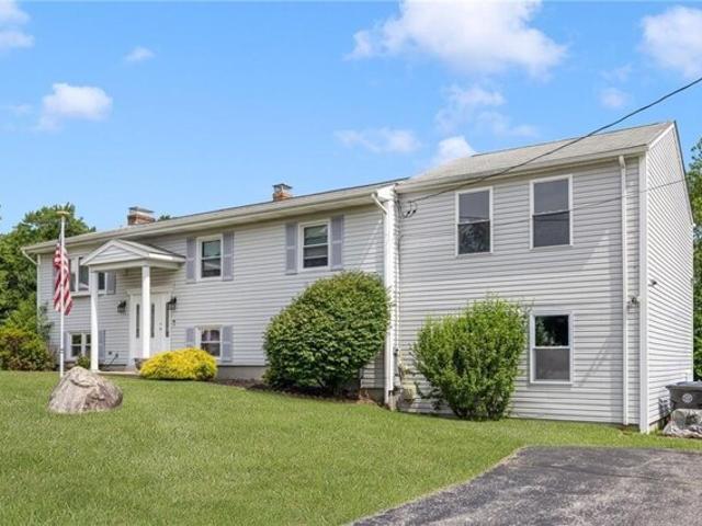 Patrick H Quinn Dr, West Warwick, Home For Sale