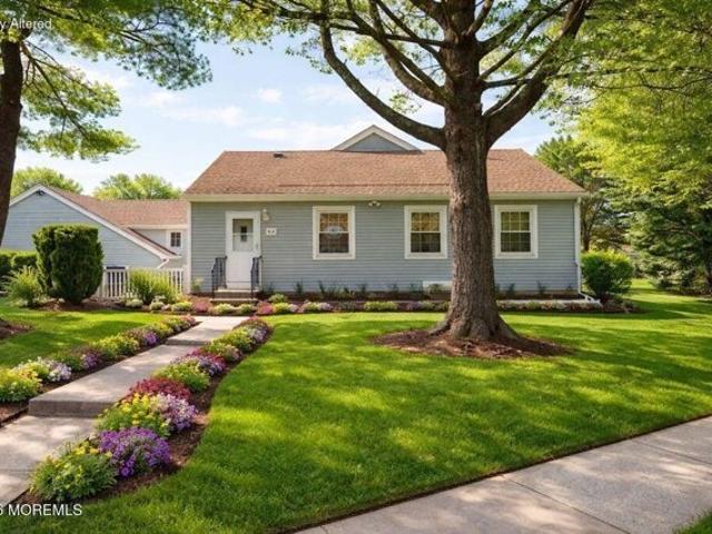 Patrick Henry Sq Unit A, Freehold, Condo For Sale