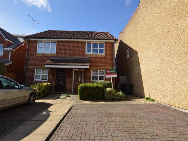 Patrick Road, Caversham 2 bed semi detached house to rent £1,695 pcm £391 pw