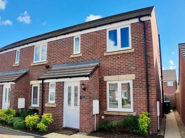 Patrick Steptoe Close, Witney, 3 Bedroom End