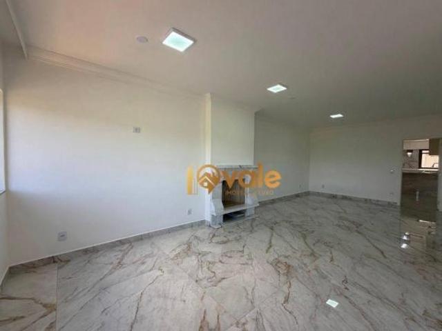 Paul Cezanne à venda com 205 metros quadrados