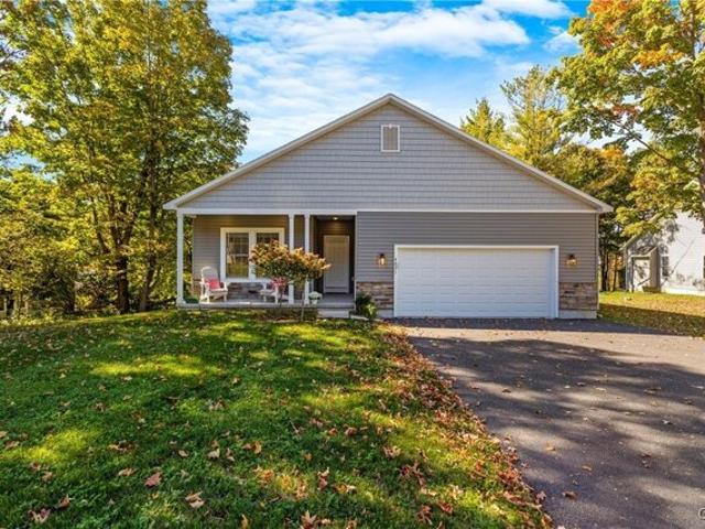 Pauli Dr, Manlius, Home For Sale