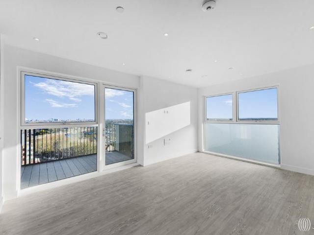 Pavana Square, Brentford TW8, 2 bed flat to rent, £2,800 pcm | PrimeLocation