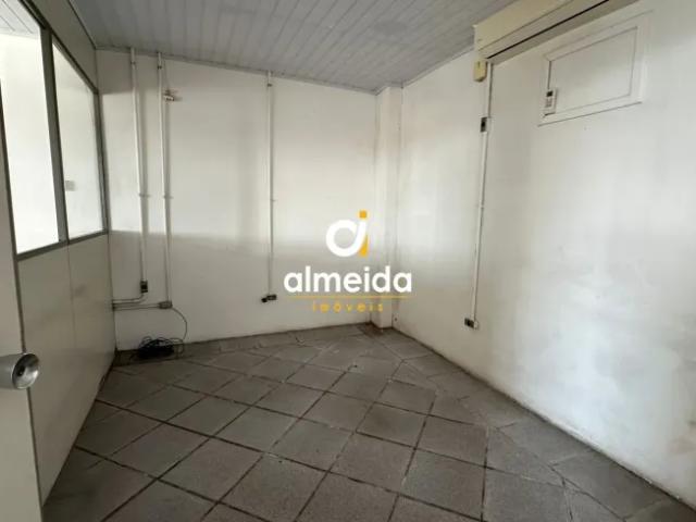 Pavilhão 6 dormitórios para vender ou alugar Nossa Senhora Medianeira Santa Maria/RS