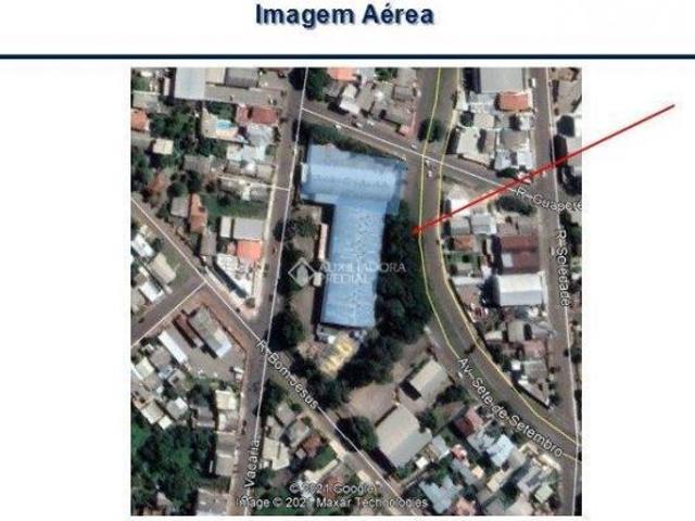 pavilhão bem localizado
