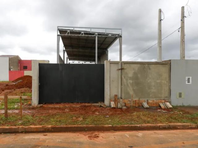 Pavilhão com 162m² sendo construido