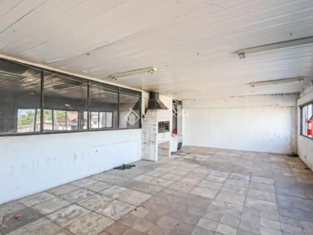 Pavilhão para Alugar | 4.000m² | 10 Vagas | Navegantes | Porto Alegre