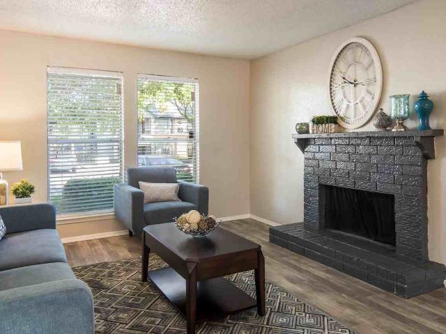 Pavilion 2 Bedroom Apartment for Rent at 3500 Willowood Cir, Arlington, TX 76015