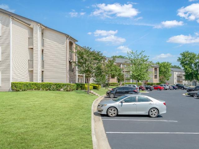 Pavilion at UC Studio Apartment for Rent at 10425 Wheatside Drive, Charlotte, NC 28262 Harris Houston