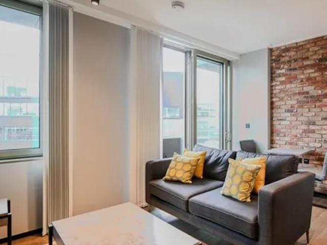 Pavilion Restaurant, Plough Yard, London, EC2A 3BH, United Kingdom | Studio apartment for rent #139270546 | Rentberry