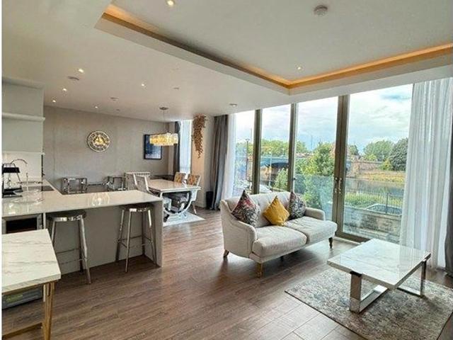 Pavilion Road, Nottingham NG2, 2 bed flat to rent, £2,050 pcm | PrimeLocation