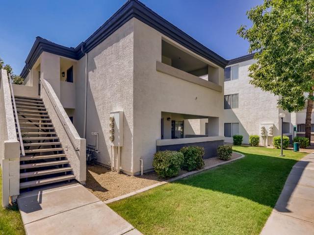 Pavilions at Arrowhead 2 Bedroom Apartment for Rent at 7400 W Arrowhead Clubhouse Dr, Glendale, AZ 85308 Arrowhead Ranch