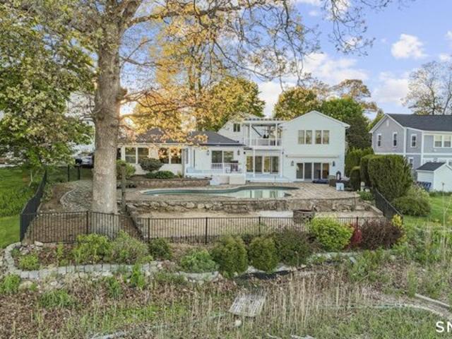 Pawson Rd, Branford, Home For Sale