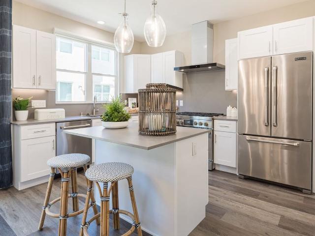 Paxton Calabasas 2 Bedroom Apartment for Rent at 4240 Las Virgenes Rd, Calabasas, CA 91302