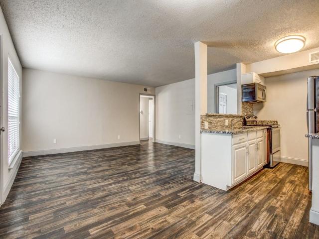 Paxton at Lake Highlands 1 Bedroom Apartment for Rent at 9763 Audelia Rd, Dallas, TX 75238 Lake Highlands
