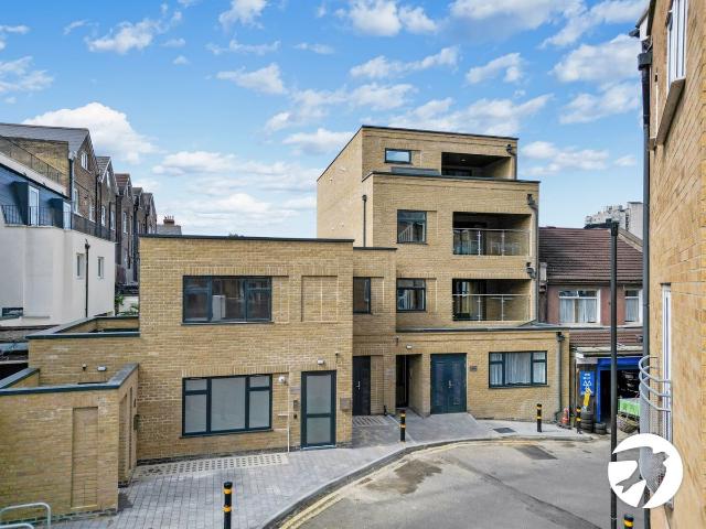 Paxton Place, London SE27, 1 bed flat to rent, £1,600 pcm | PrimeLocation