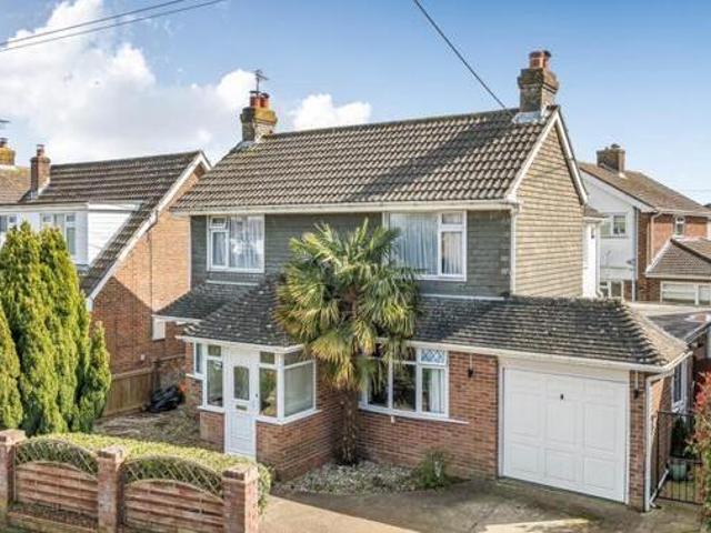 Pay Street, Densole, 3 Bedroom Detached