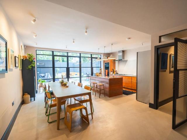 Pemberton Gardens, N19, Archway. 3 bed maisonette to rent £9,499 pcm £2,192 pw