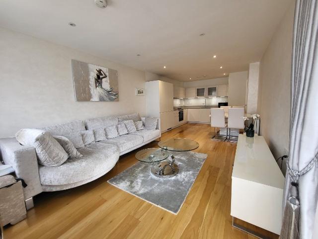 Pemberton House, Holman Drive, Southall UB2, 1 bed flat to rent, £1,800 pcm | PrimeLocation