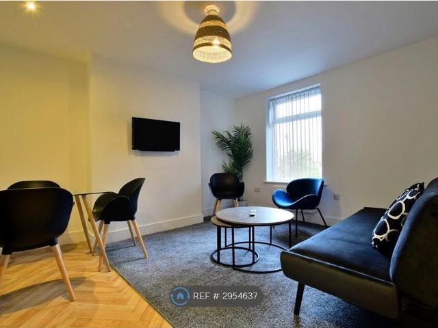 Pemberton Street, Little Hulton, Manchester M38, 2 bed shared accommodation to rent, £500 pcm | PrimeLocation